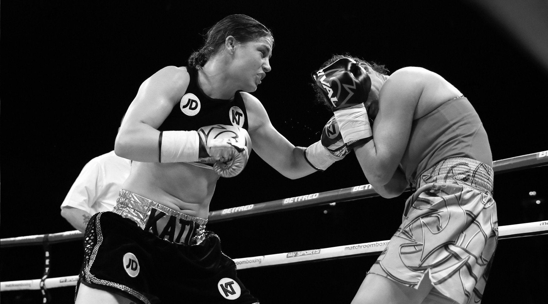 BOXRAW Blog | Queen of Hearts: The Rapid Rise of Katie Taylor