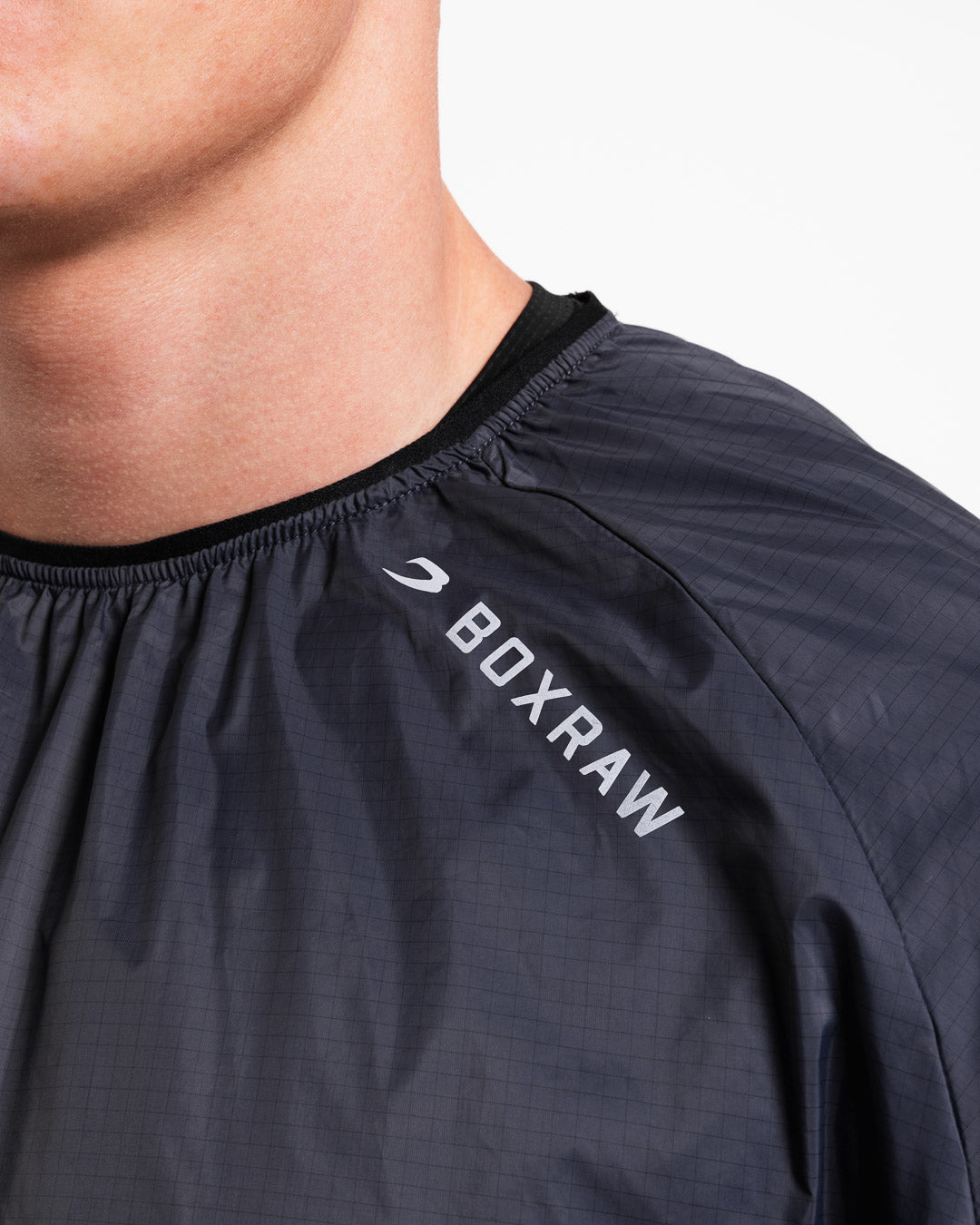 Genaro Windbreaker Crew - Charcoal | BOXRAW