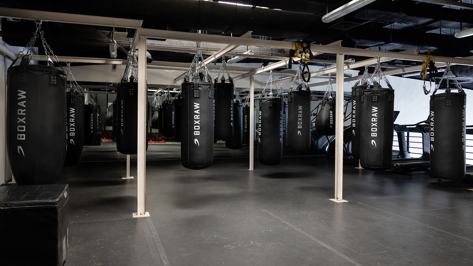 3.7ft Fat Man Punch Bag - Black/350lb | BOXRAW